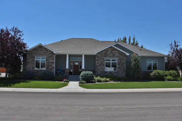 Welcome to Wyoming Real Estate Homes, Ranches, Land and Property For Sale